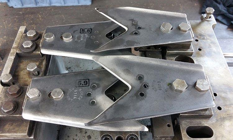 Shear blades for the container glass industry - RUREX Stahl